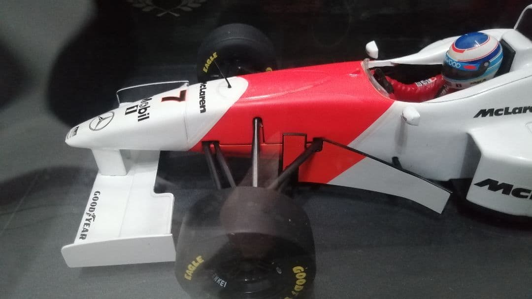 ポールズモデルアート マクラーレン メルセデス MP4/11 ミカハッキネン