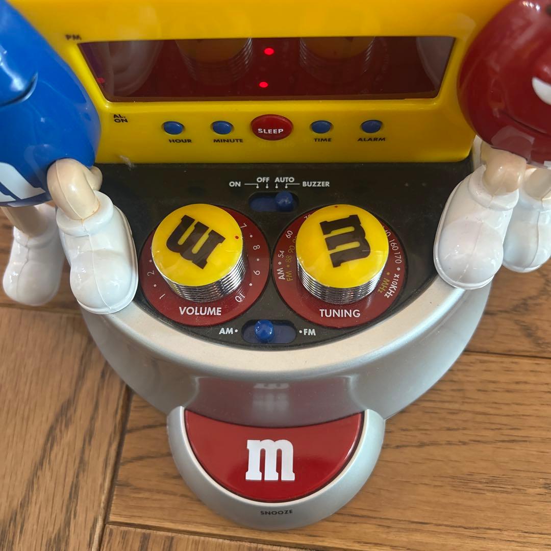 希少アメリカUSA⭐️M&M's日本で繋がるAM/FMラジオ&アラームクロック時計