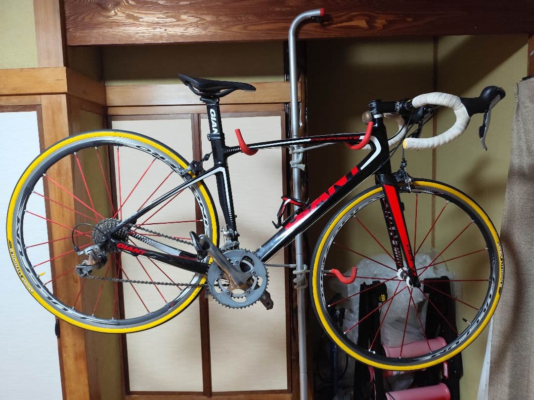 GIANT DEFY Composite3 レーシングゼロレッドスポーク8㎏程度