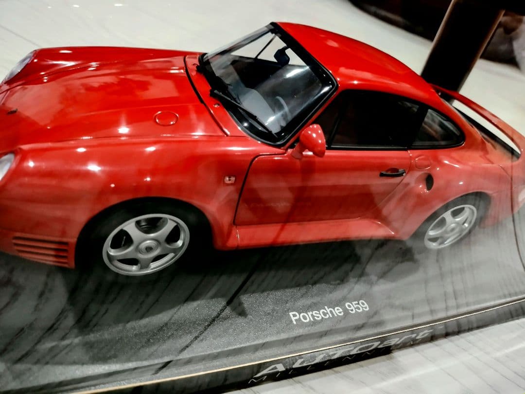 AUTOart MILLENNIUM Porsche 959 赤 1/18
