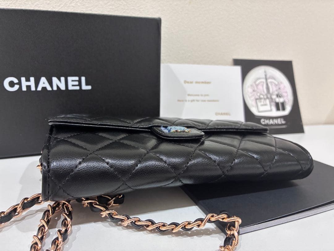 CHANEL ラムスキン　チェーンウォレット　 ショルダー　シャネルノベルティ