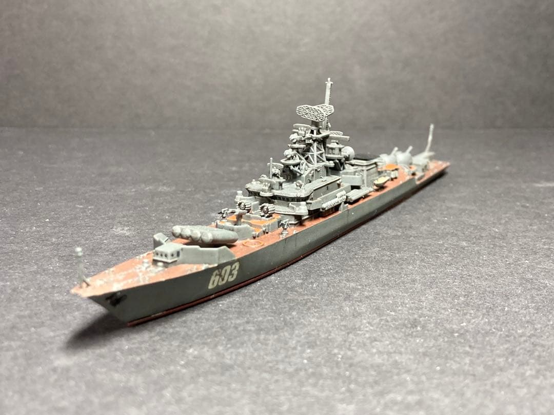【完成品】1/700 ソビエト海軍 クリヴァクⅡ型フリゲート(ピットロード)