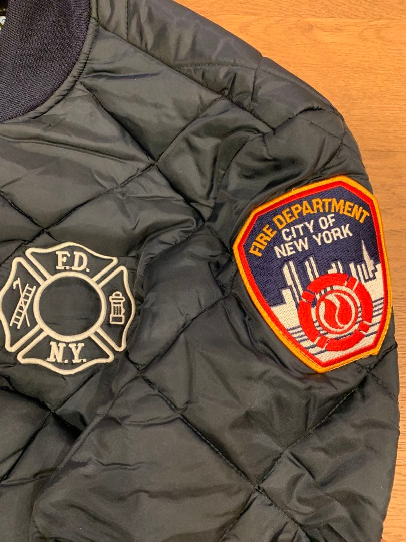 FDNY ファイアデパートメント　オブ　ニューヨーク　MA-1タイプ　新品