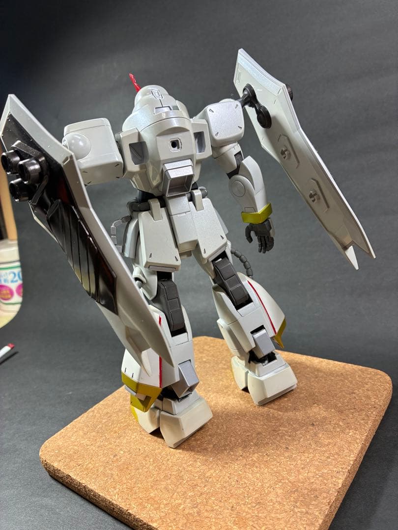 【完成品】バンダイ1/100 HG ブレイズザクファントム改 塗装済み完成品