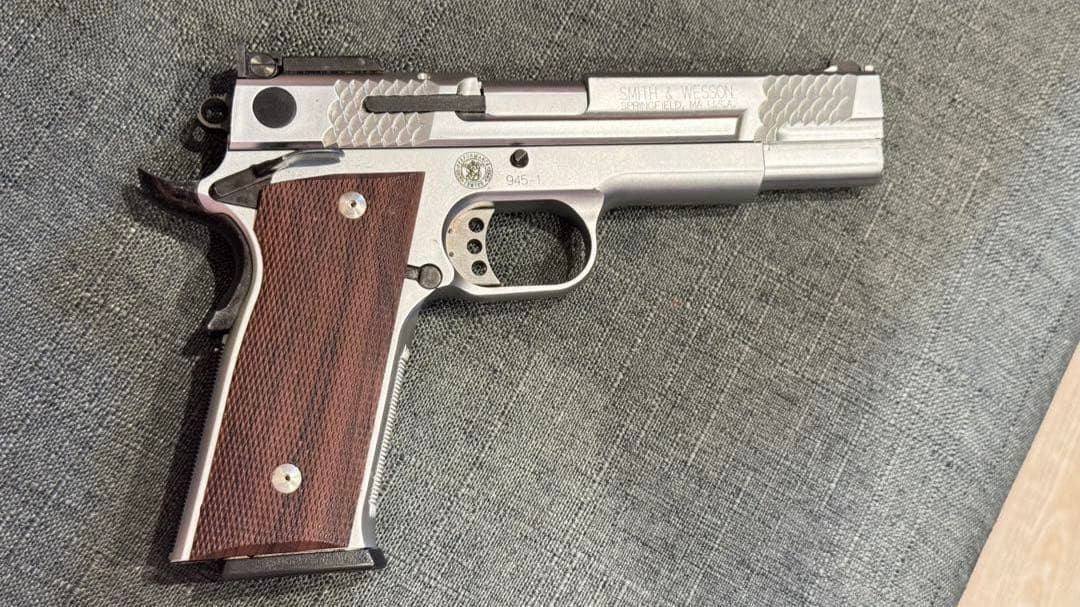 美品 KSC S&W M945 ステンレスシルバーモデル JASG安全基準適合