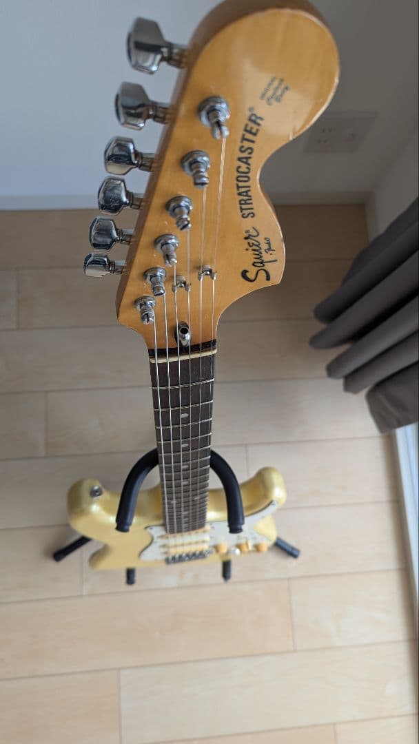 ギター JV Squier by Fender Stratocaster
