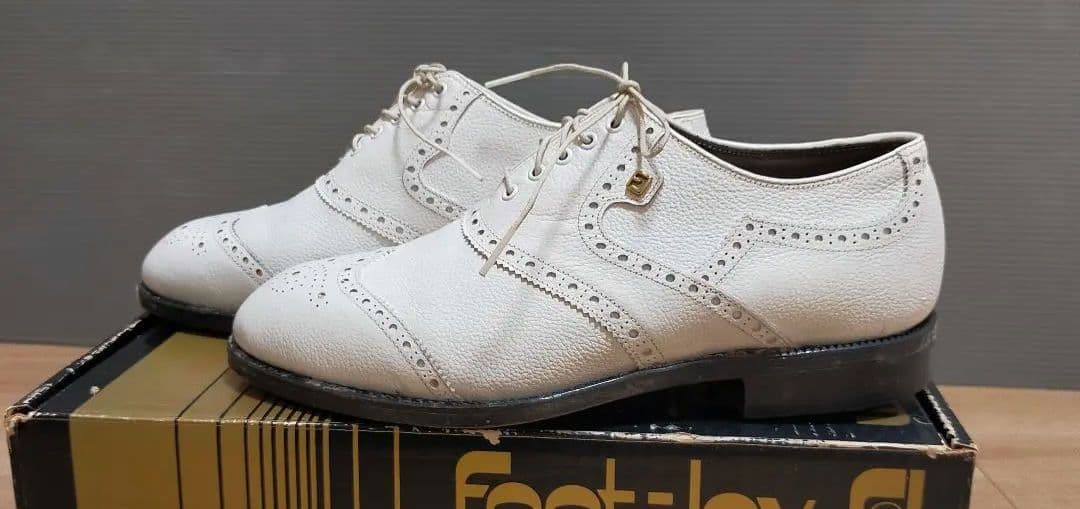 値下FootJoy class ホワイト　中古