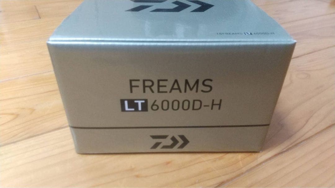 DAIWA18 FREAMS LT6000D-H スピニングリール