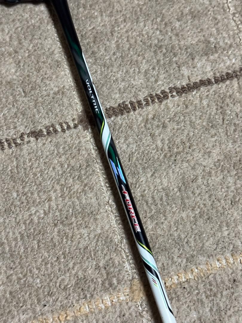 YONEX VOLTRIC FORCE バドミントンラケット