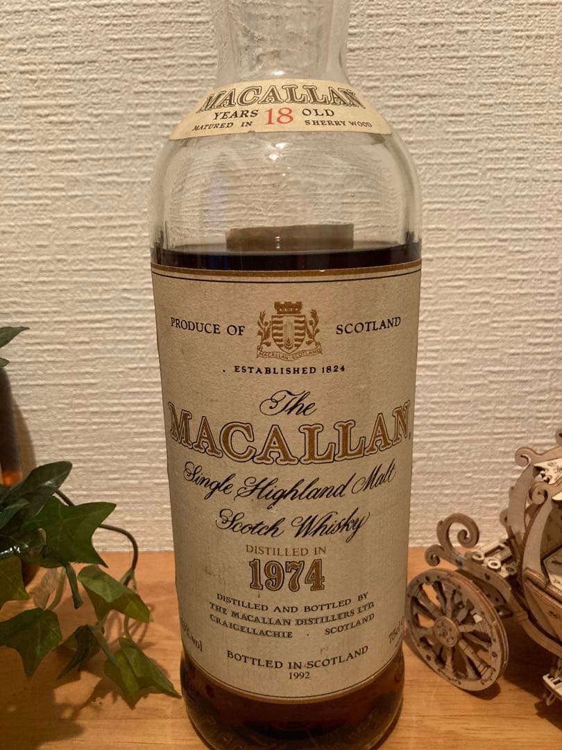 The Macallan マッカラン18年［1974 ] 【未開封】