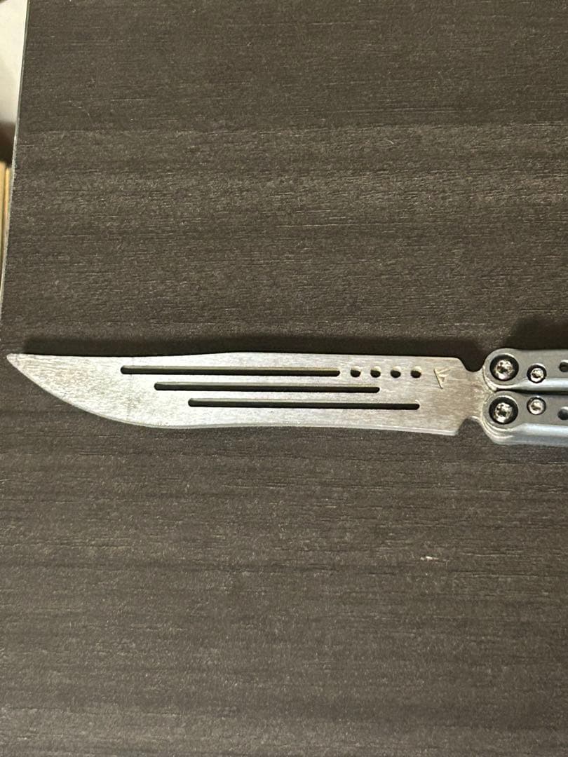 svix gale v3 balisong バタフライナイフトレーナー