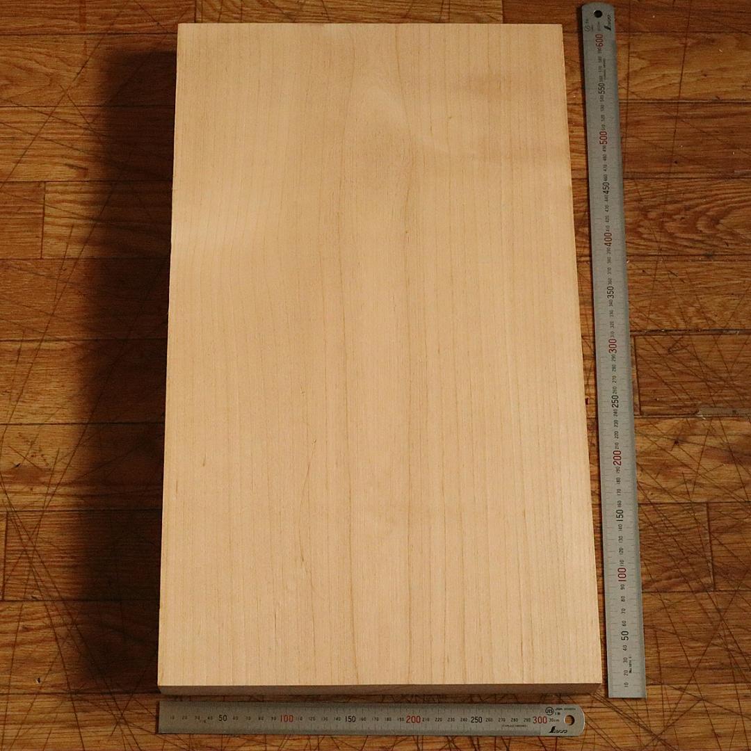 ワンピースアルダーボディ材 585 x 340 x 46.5