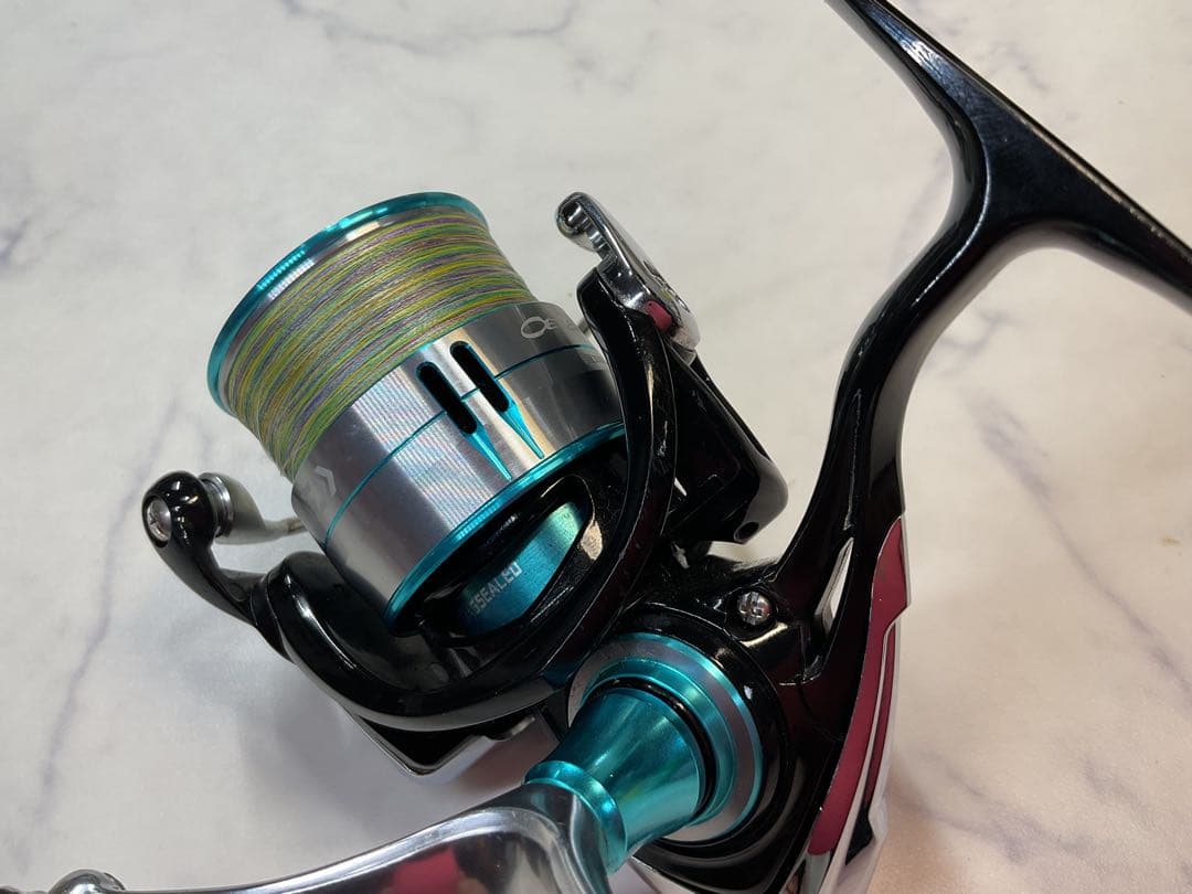 DAIWA ダイワ 19エメラルダス LT3000S-CH-DH