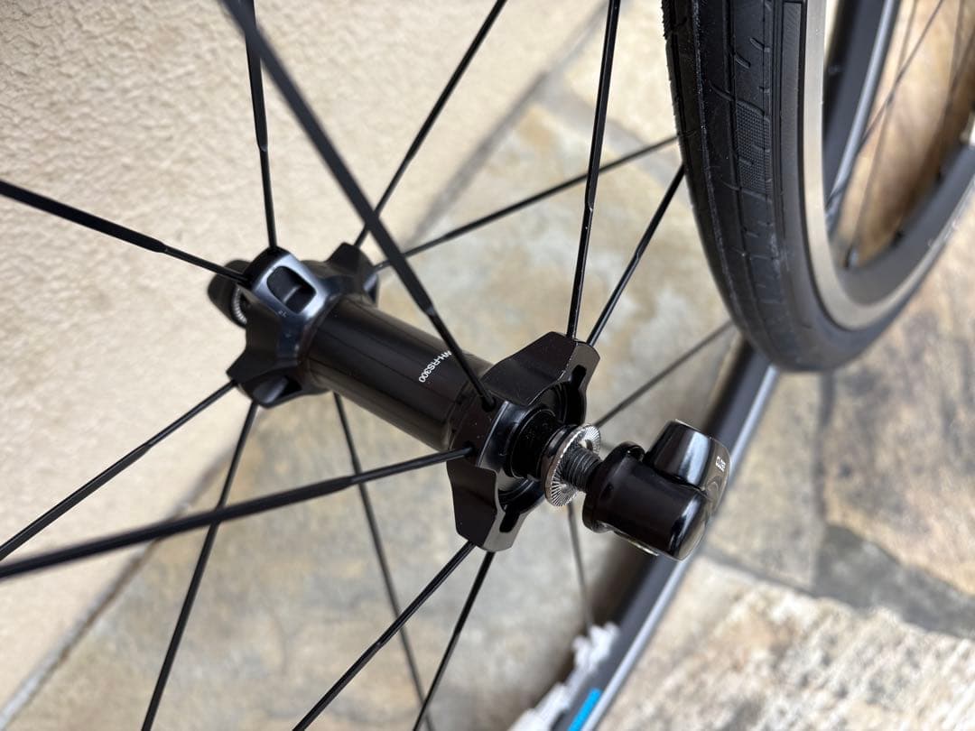 【未使用】SHIMANO シマノ RS-300 ロードバイク用ホイールセット