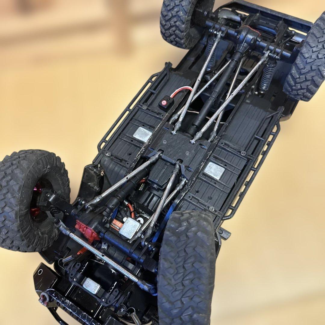 Axial SCX10III Jeep Gradiator クローラーラジコン