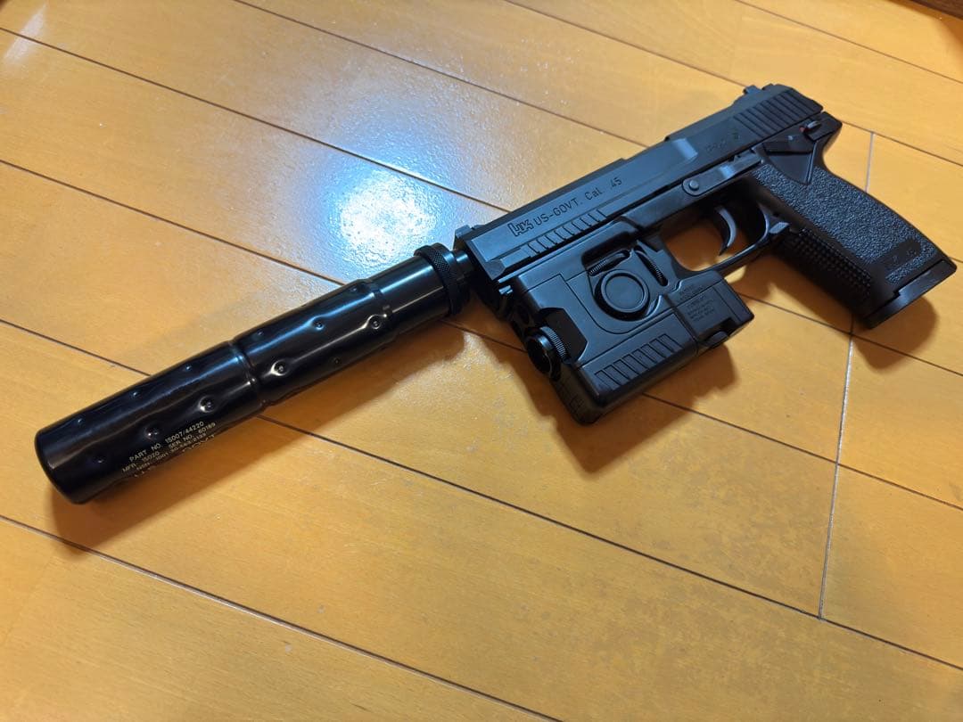 東京マルイ SOCOM MK23 ガスガン スペアマガジンおまけ付き