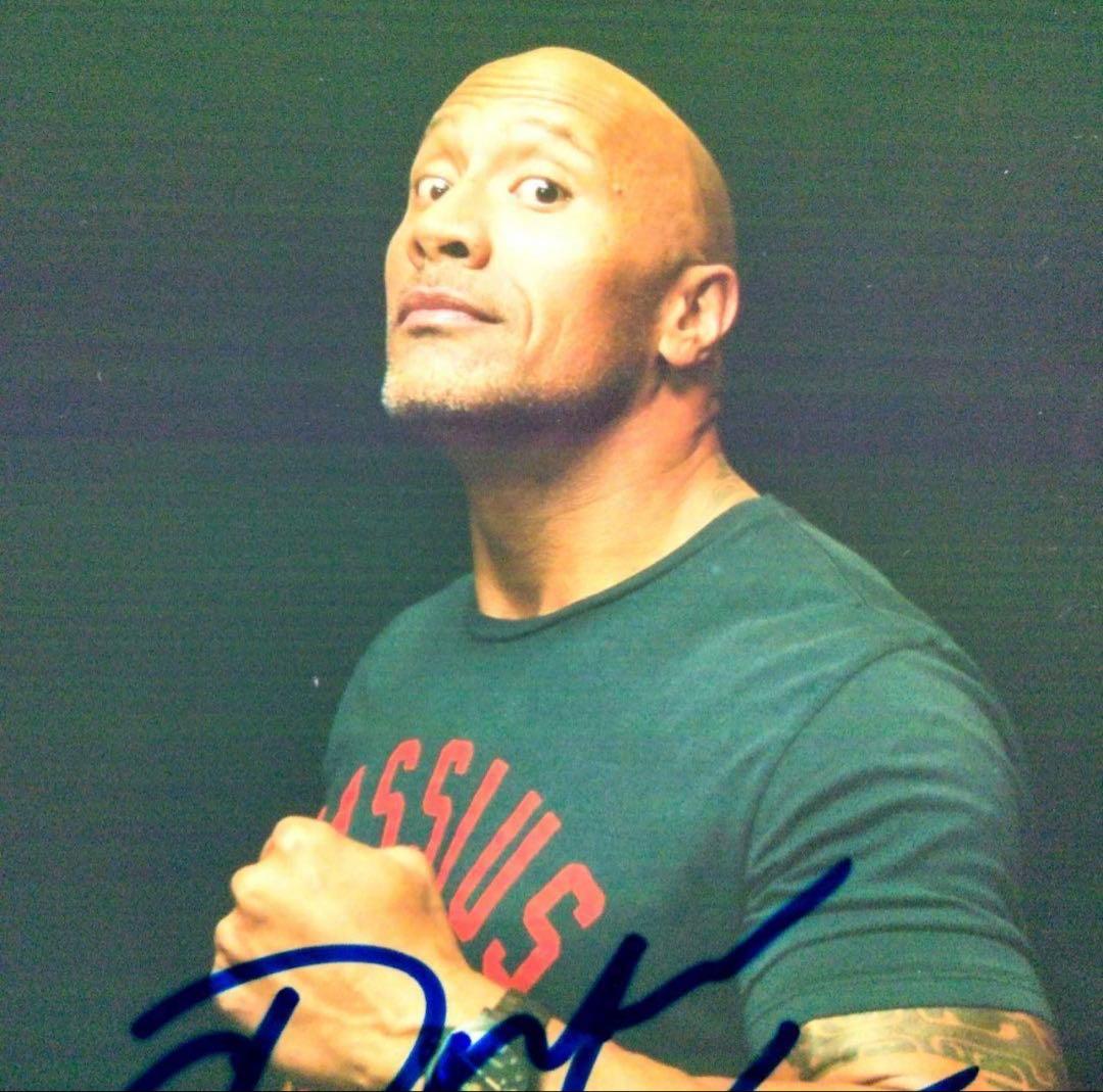 WWE/THEROCK 本人直筆サイン入りポートレート