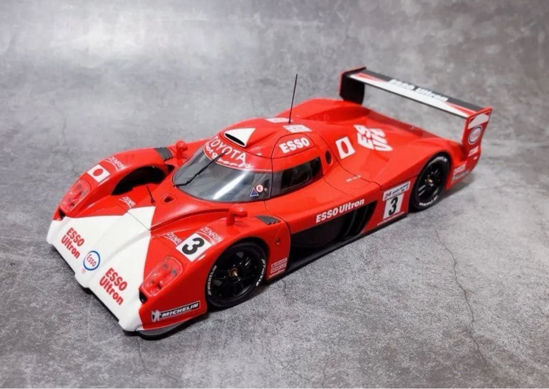 1/18 AUTOart トヨタ TS020 片山右京、鈴木利男、土屋圭市