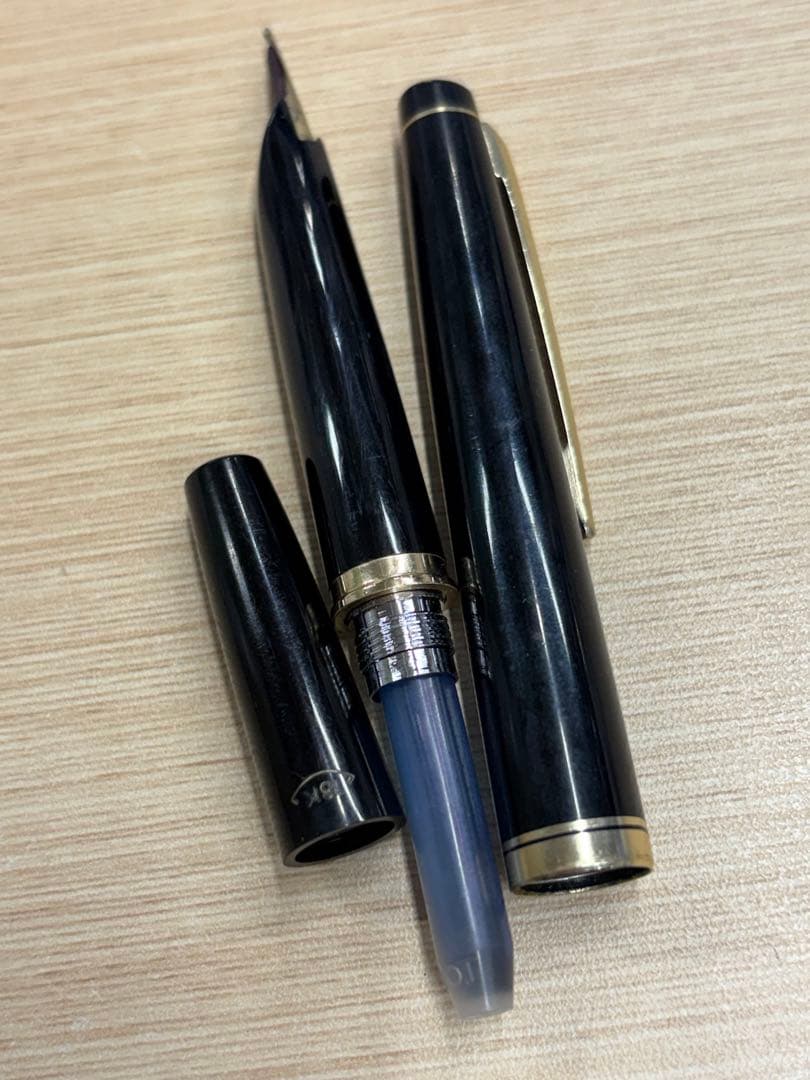 PILOT パイロット　万年筆　Elite エリート ペン先18K インクなし
