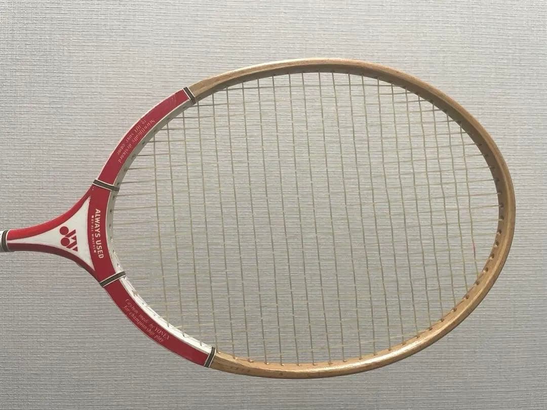 希少 YONEX ヨネックス バドミントンラケット QueenHeart 2本