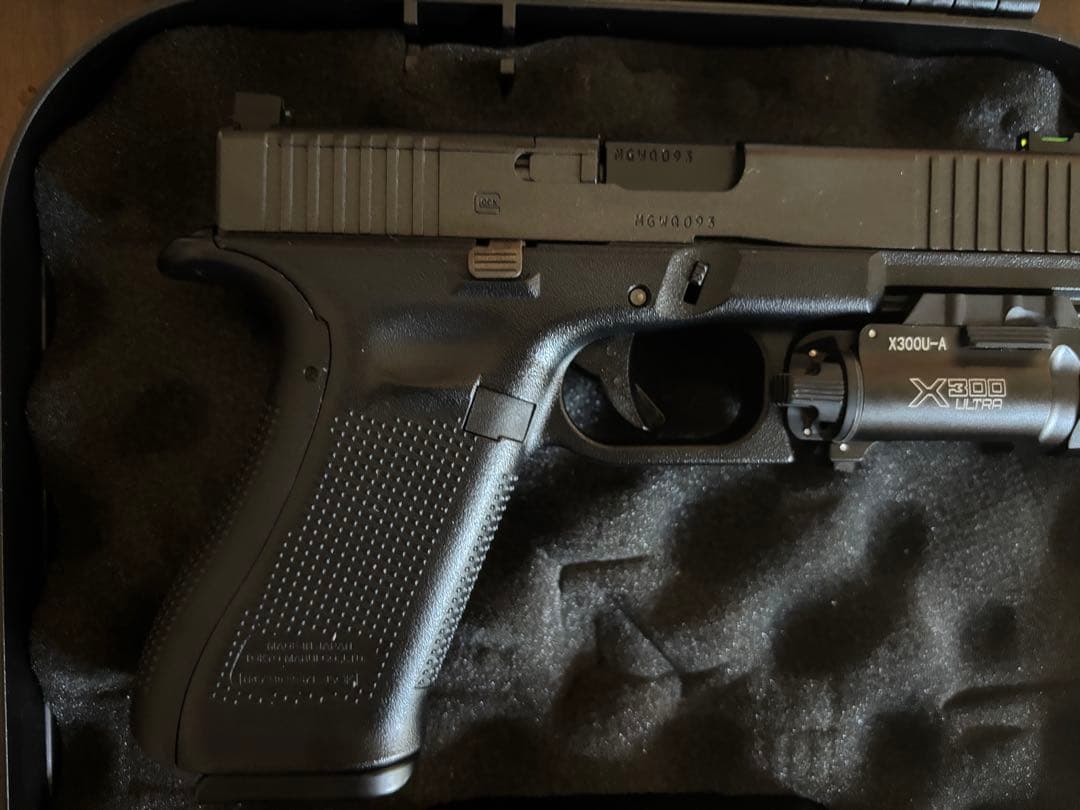東京マルイ　Glock17 gen5 X300U-A付き