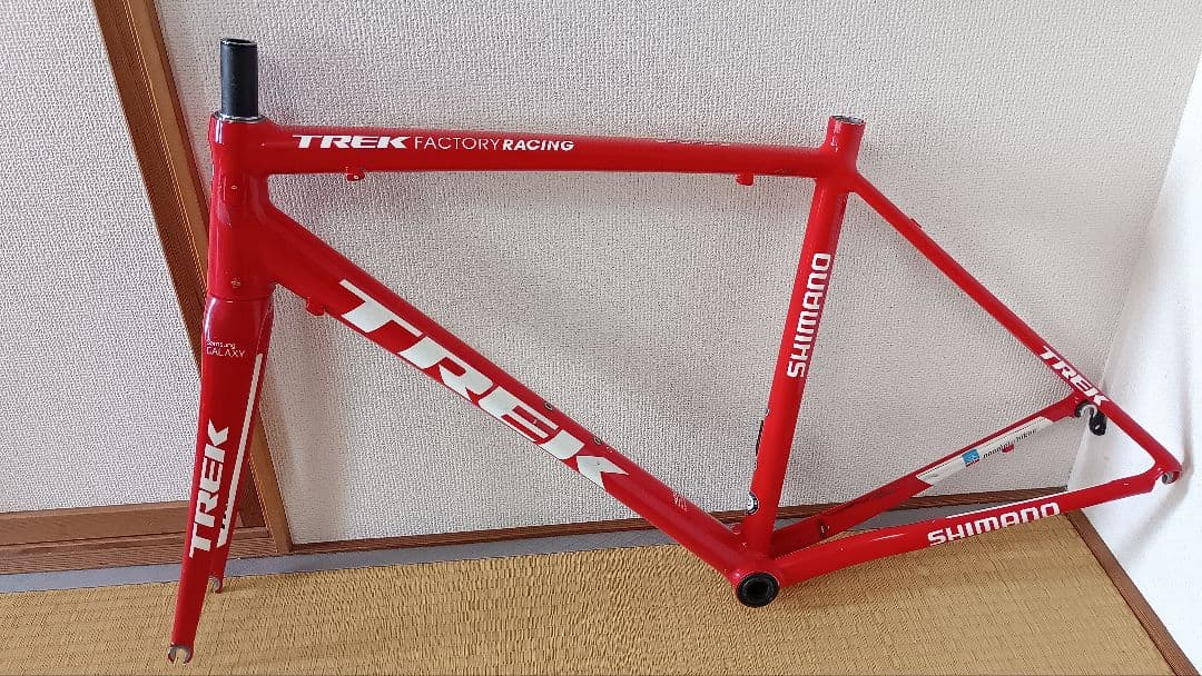 TREK EMONDA ALR5　サイズ：54　2016年モデル