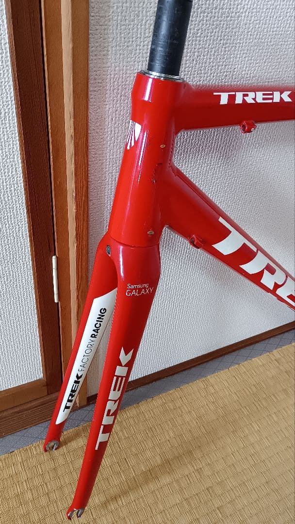TREK EMONDA ALR5　サイズ：54　2016年モデル