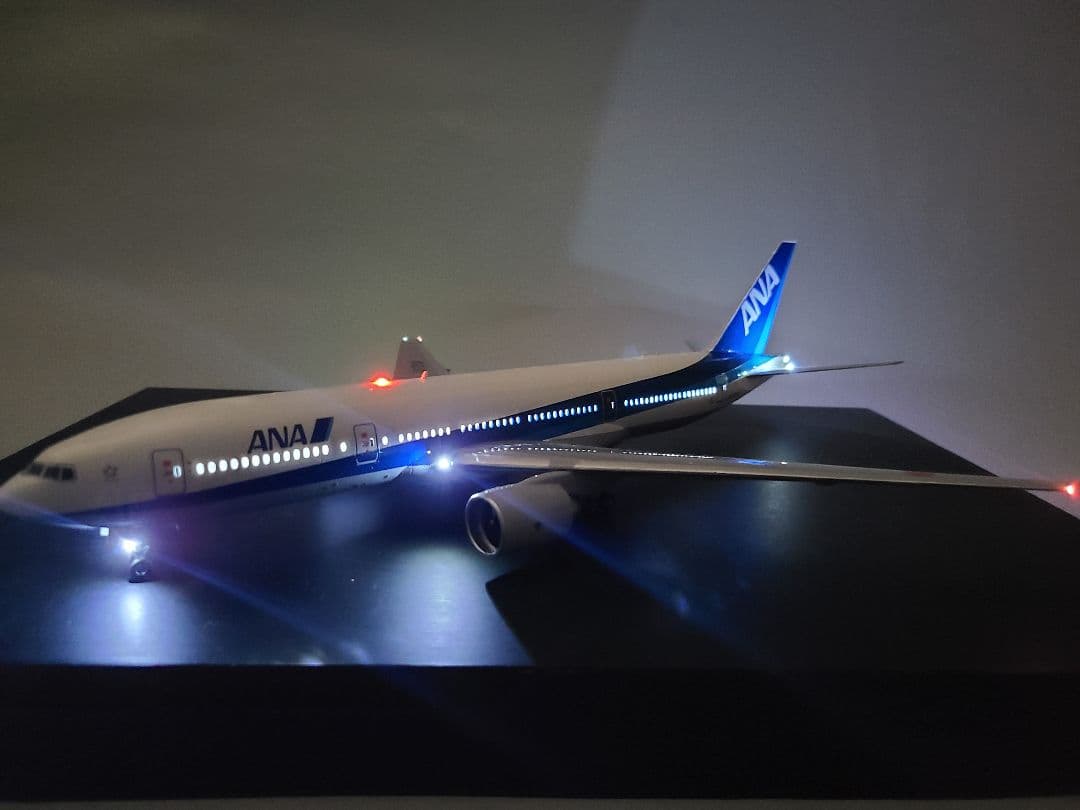 ANA BOEING 777-200 LED仕様完成品