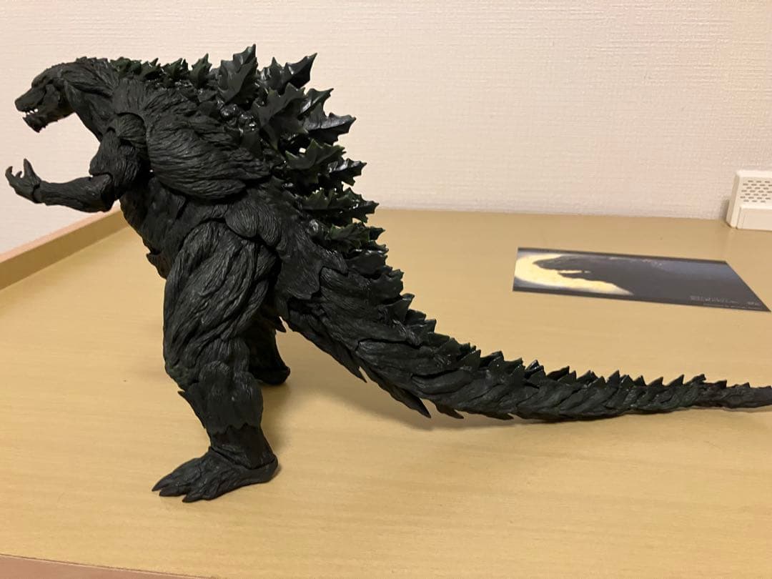 BANDAI S.H.MonsterArts ゴジラ (2017)