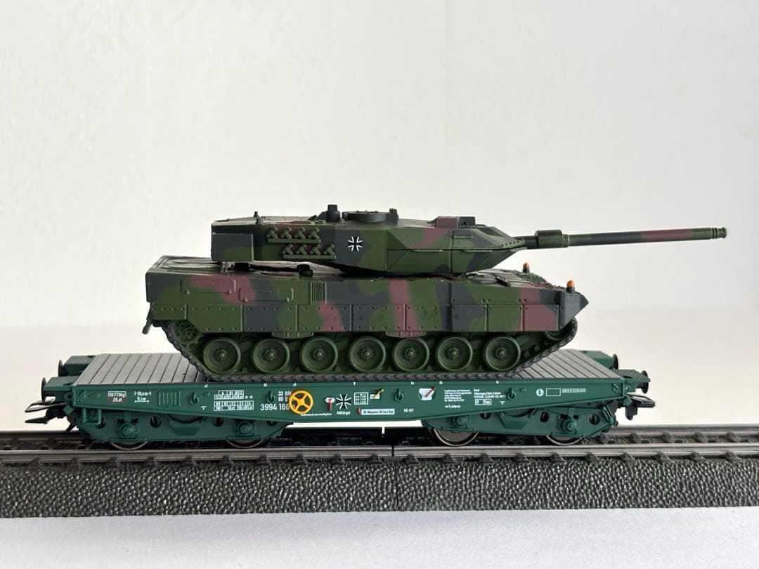 わんだほい　新品　メルクリン レオパルド　2A6 戦車　運搬車　2両セット
