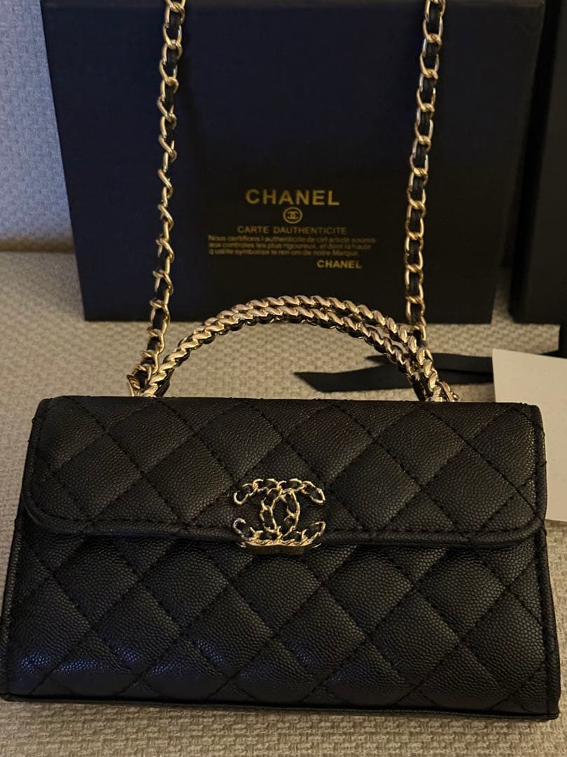 え*ん様 CHANEL VIPノベルティ　非売品　ショルダーバッグ　キャビアスキ