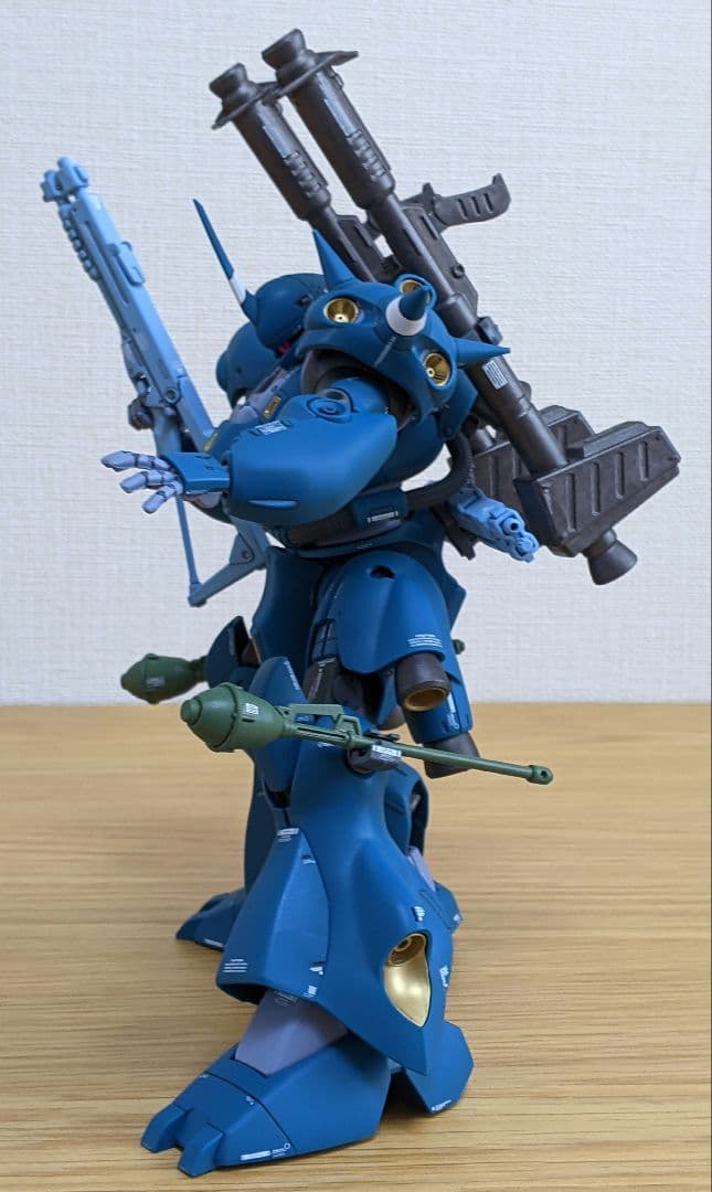 「さあ来い、戦い方を教えてやる」ガンプラ　完成品　1/100　MG　ケンプファー