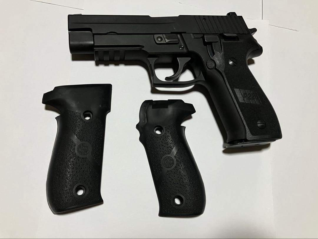 KSC P226R HW 中古品　使用回数少 実物グリップ、ガス付き