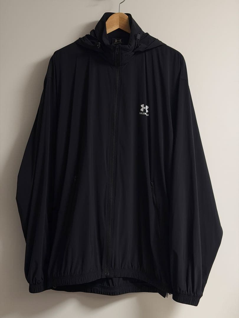 BALENCIAGA x Under Armour ウィンドブレーカー S