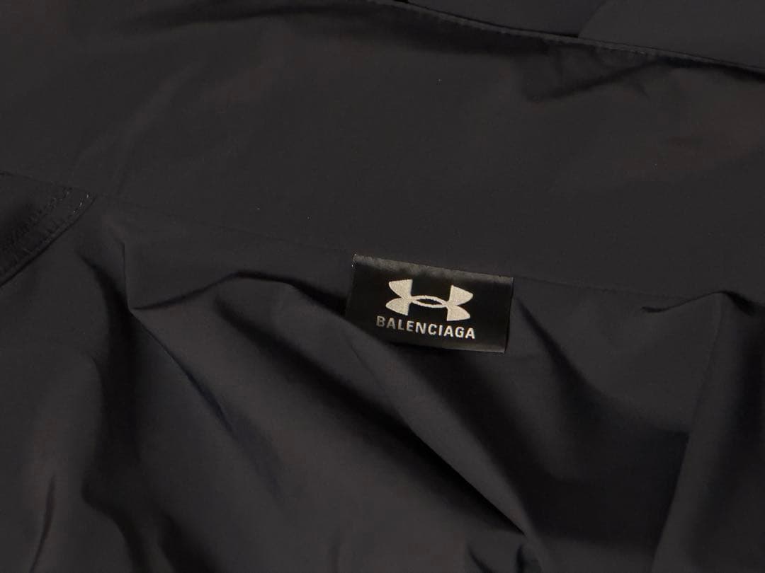 BALENCIAGA x Under Armour ウィンドブレーカー S