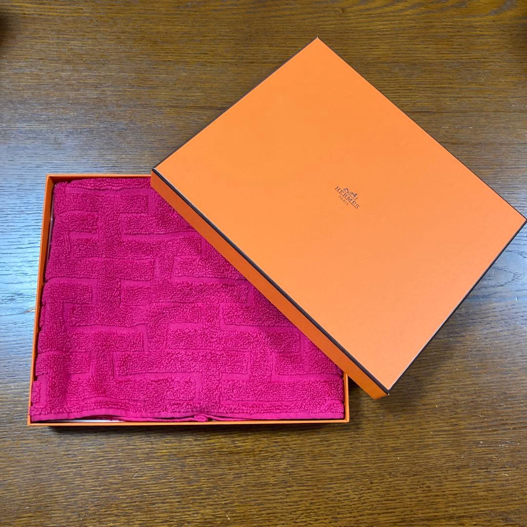【新品未使用】エルメス　HERMES ピンク ゲストタオル