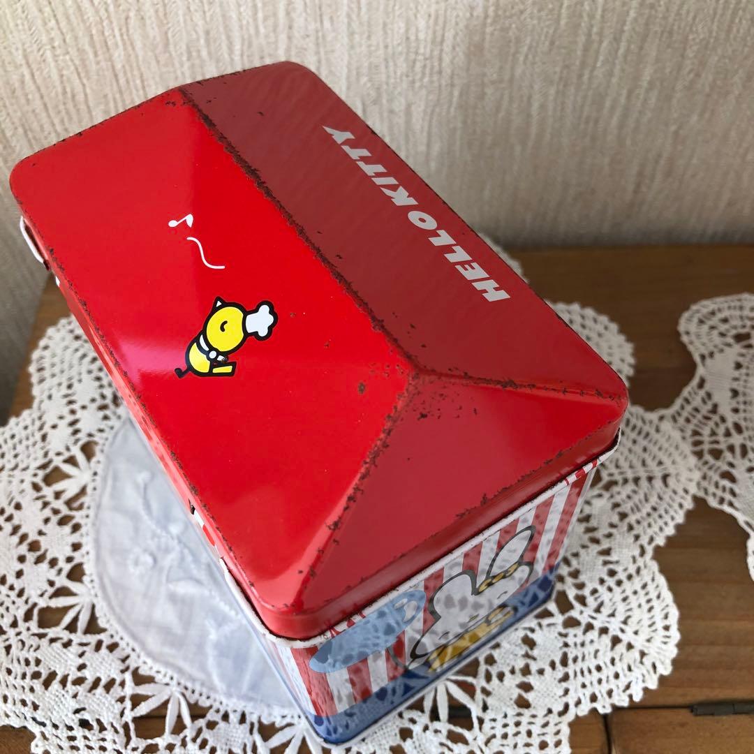 昭和レトロ　1983年　 ハローキティ　ハンバーガーshop柄 缶　希少品