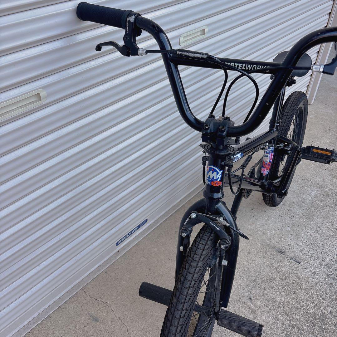 黒　BMX自転車