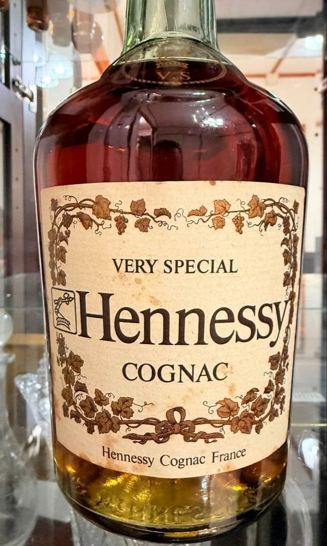 Hennessy Very Special コニャック 700ml.