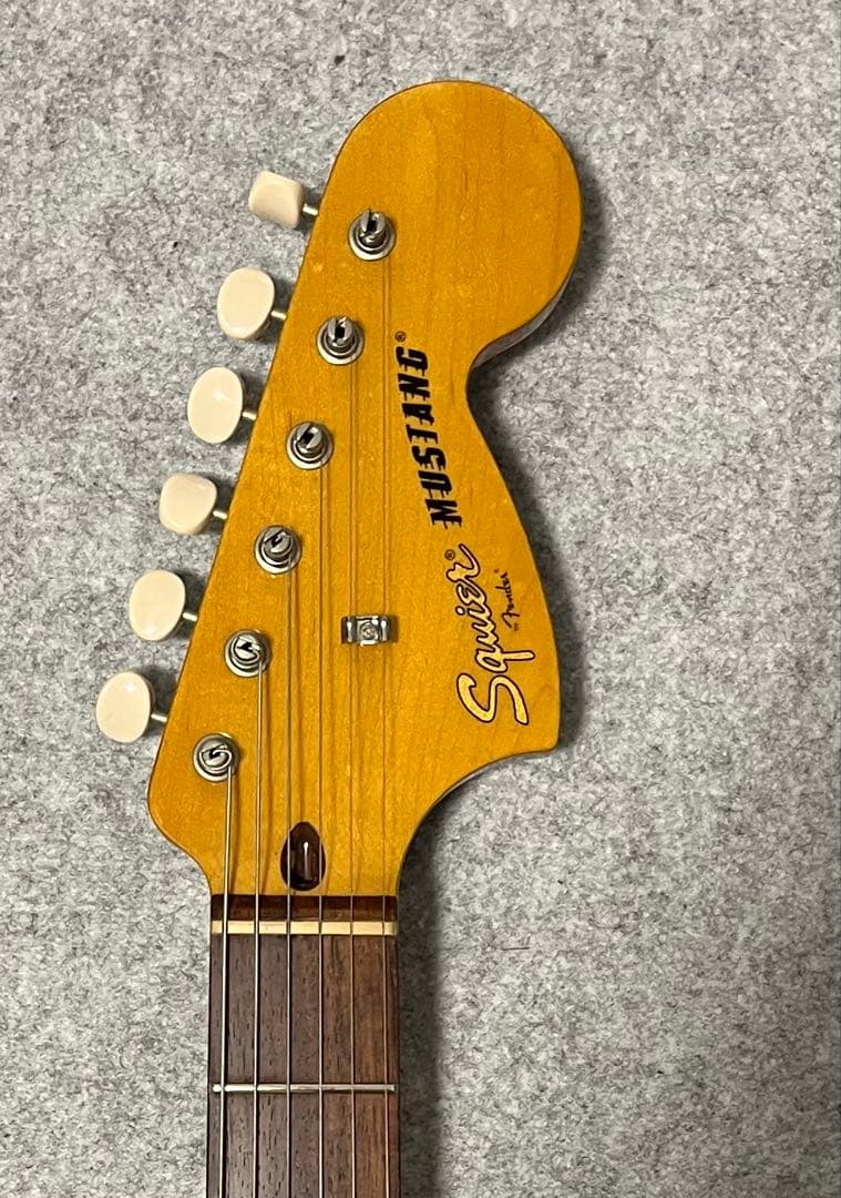 Squier Classic Vibe FSR ムスタング フェスタレッド