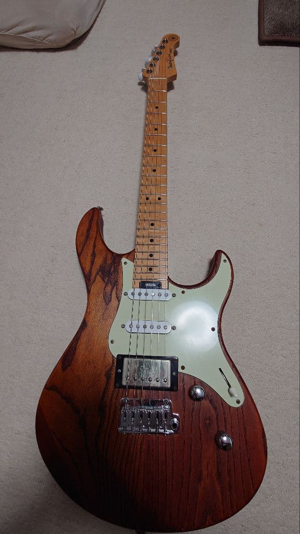 Yamaha Pacifica 904M エレキギター