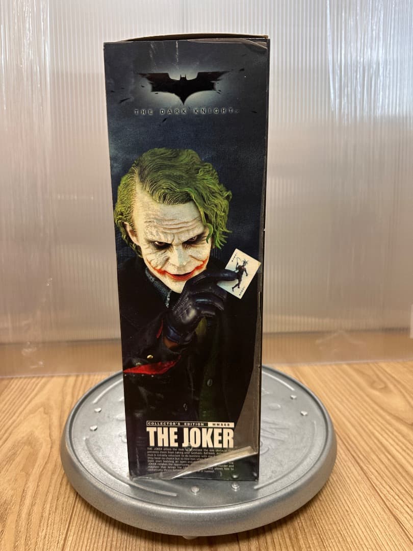 HOT TOYS 『THE JORKER』ダークナイト　ジョーカー