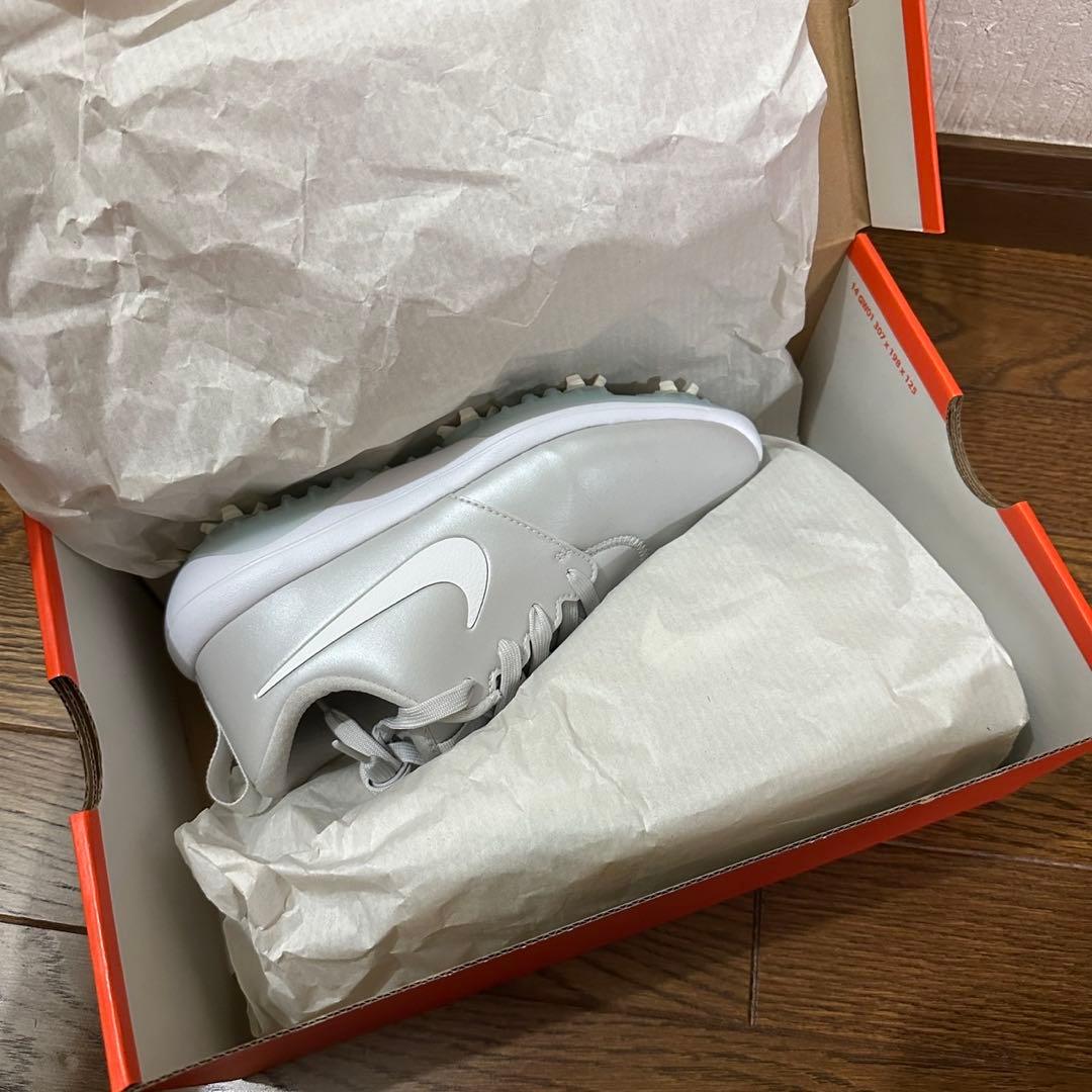 Nike Golf シューズ(女性用) シルバー