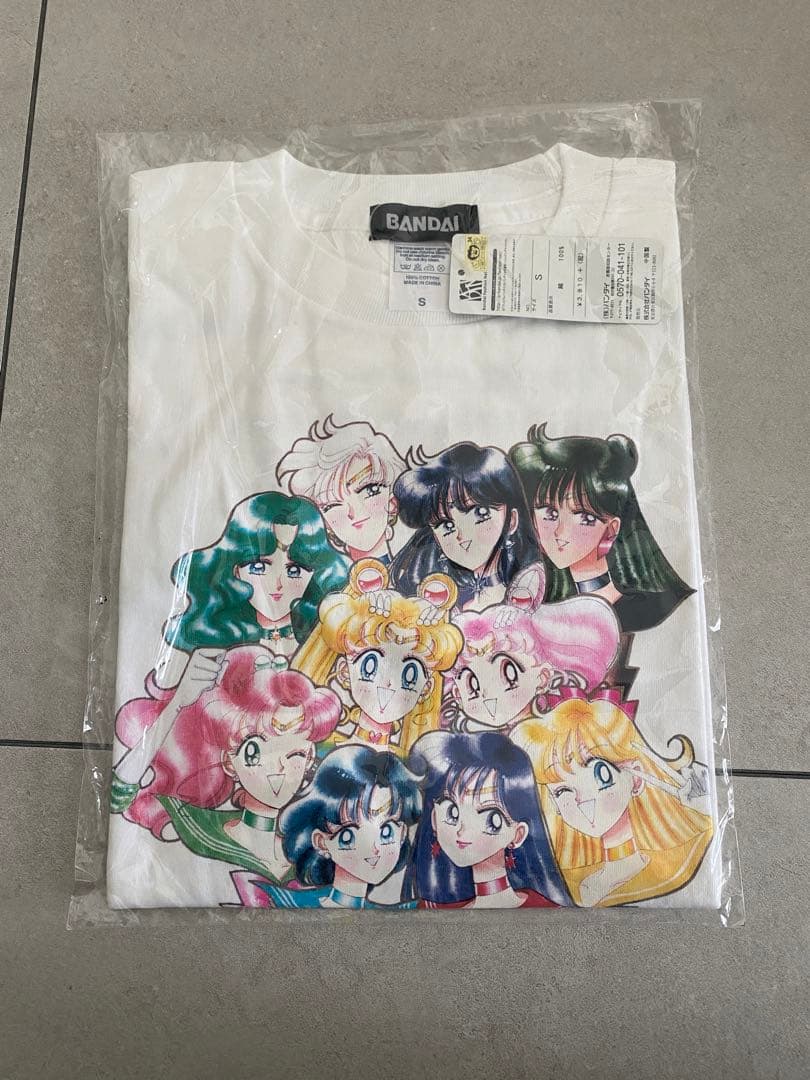 新品未使用！セーラームーン 20周年限定Tシャツ