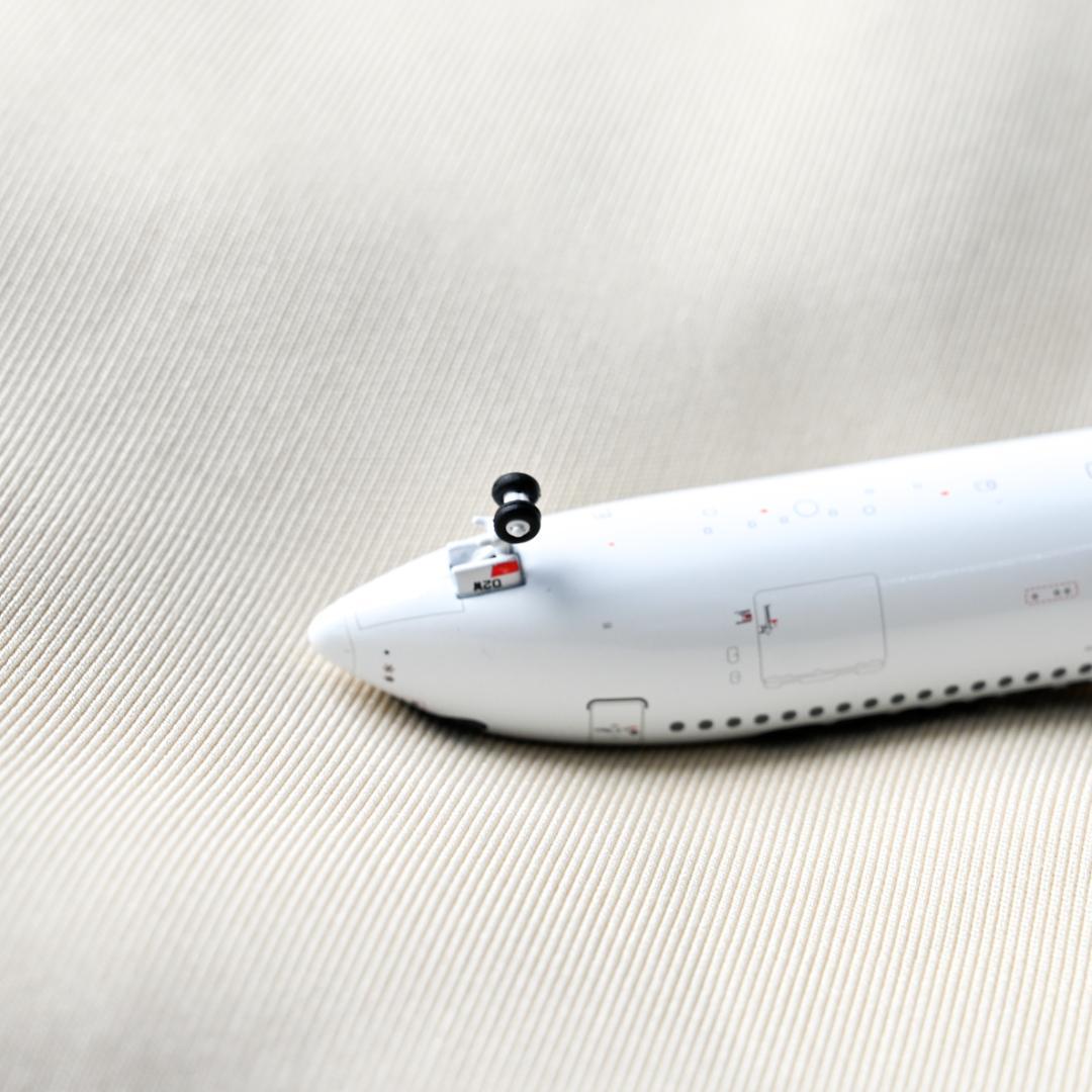 【訳あり】JAL A350-1000 JA02WJ フラップダウン 1/400