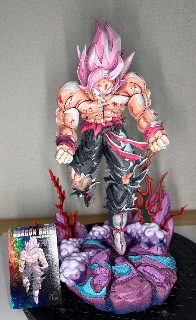ドラゴンボールフィギュア超サイヤ人 孫悟空リペイント2D 1体限定　ピンク