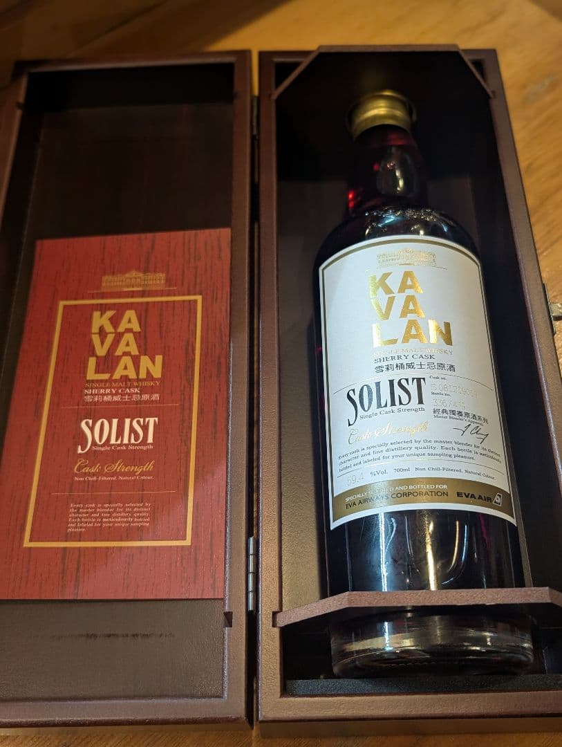 KAVALAN SOLIST Cask Strength シングルモルト