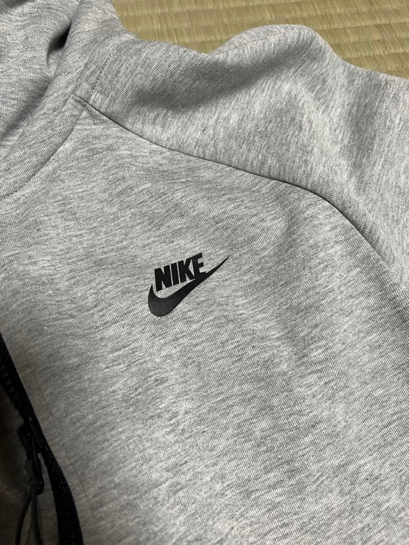 大人気モデル Nike テック　パーカー　パンツ　セット　L