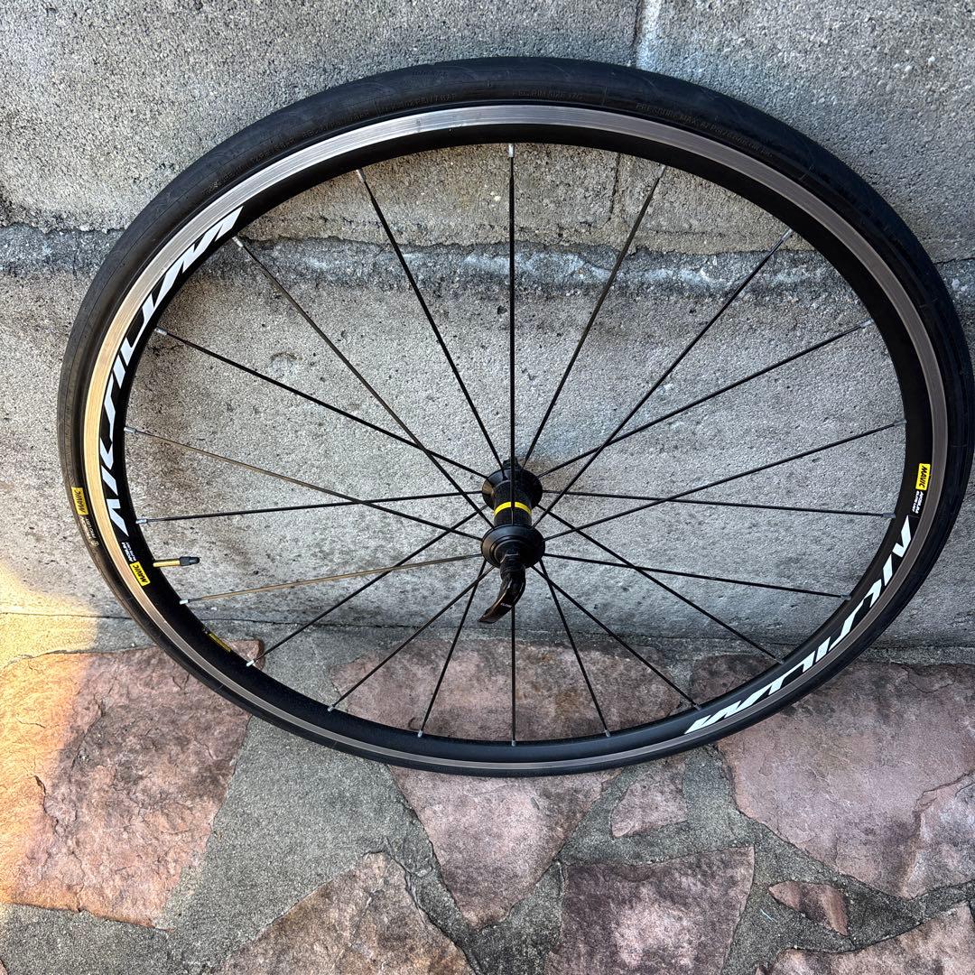 Mavic Aksium 700C クリンチャーホイール