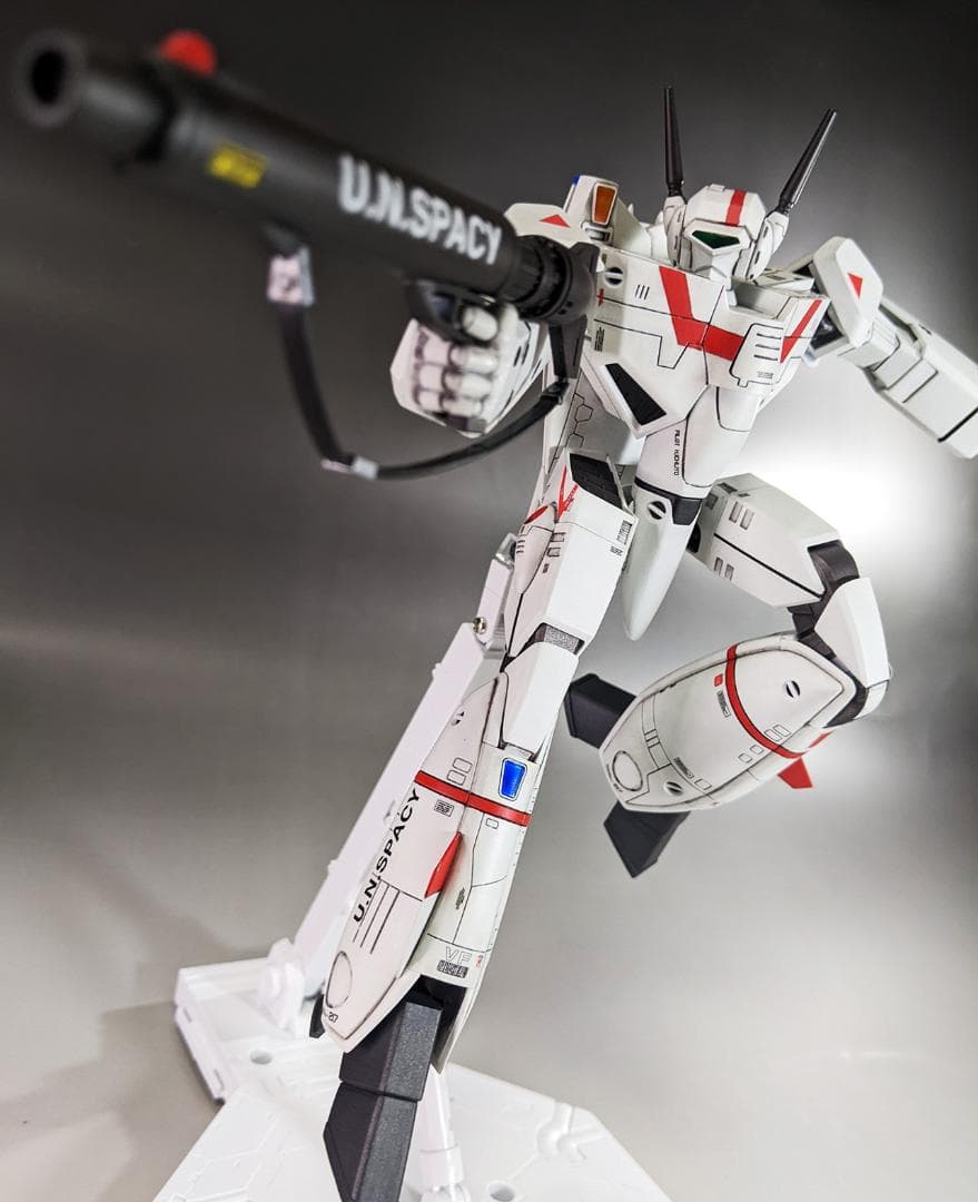 プラモデル　プラマックス　1/72 VF-1 バルキリー　組立塗装済